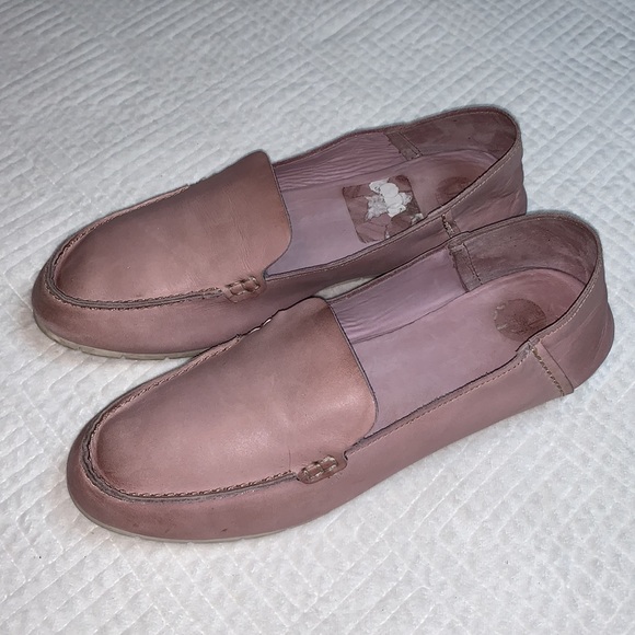 Frye | Shoes | Frye Slipon Flat Leather Moccasin Loafers Dusty Rose ...